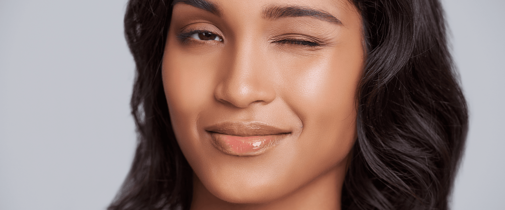 My face is not symmetrical – What to do? | Dr. Ducu Clinics